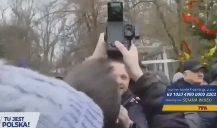 "Żeby pana zmylić! Haaa!". Kuriozalna odpowiedź Trzaskowskiego na pytanie naszego reportera ...